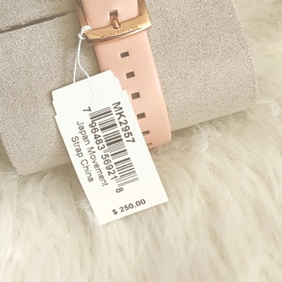 Michael Kors | Accessories | Michael Kors Womens Addyson Glitz Watch ...